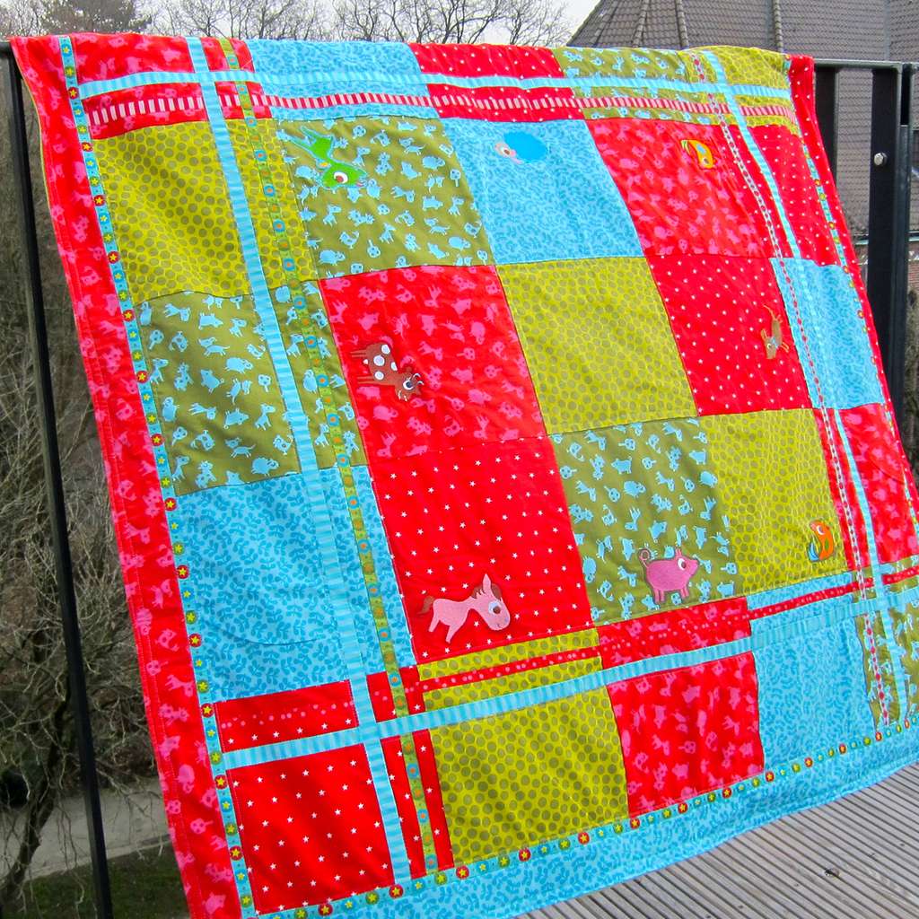 Baby Patchworkdecke nähen - Freebie Anleitung | farbenmix